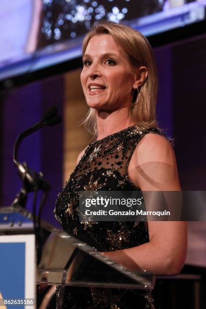 Liz Hale Photos and Premium High Res Pictures - Getty Images Liz Hale Photos and Premium High Res Pictures - Getty Images