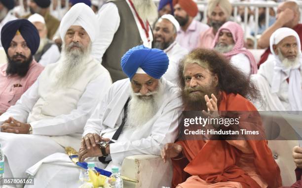 Swami Chidanand Saraswati Photos And Premium High Res Pictures Getty