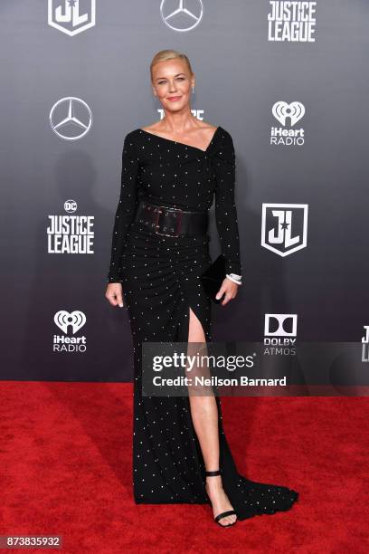 Connie Nielsen Photos Foto E Immagini Stock Getty Images