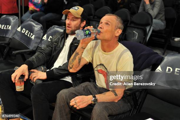 Flea Red Hot Chili Peppers Photos Photos And Premium High Res Pictures Getty Images
