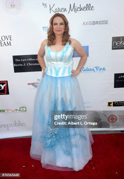 Actress Lisa Cash Photos And Premium High Res Pictures Getty Images