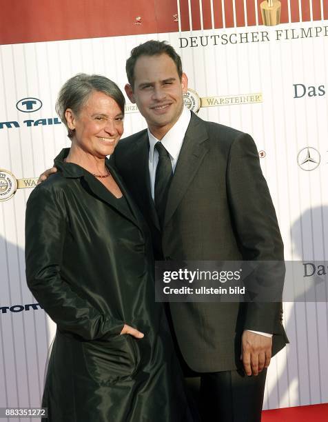 344 Monica Bleibtreu Photos & High Res Pictures - Getty Images 344 Monica Bleibtreu Photos & High Res Pictures - Getty Images