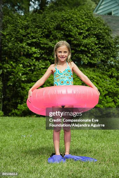 Blonde Girl In Bathing Suit Standing Photos Et Images De Collection Getty Images