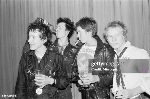 Sid Vicious Johnny Rotten Steve Jones Paul Cook Photos And Premium High