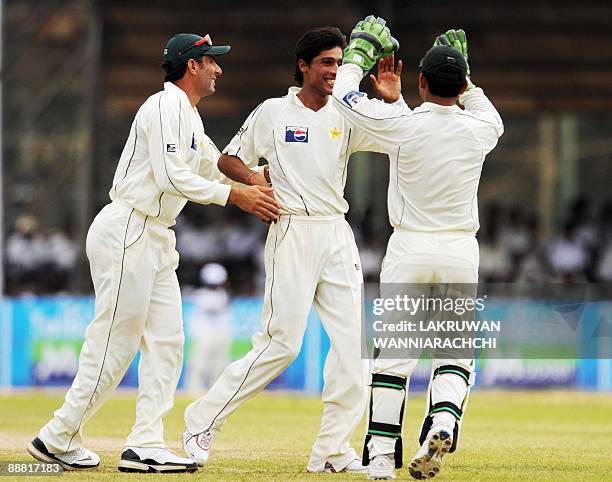 491 Mohammad Akmal Photos And High Res Pictures Getty Images
