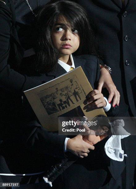 Prince Michael Jackson Ii Blanket Photos And Premium High Res Pictures