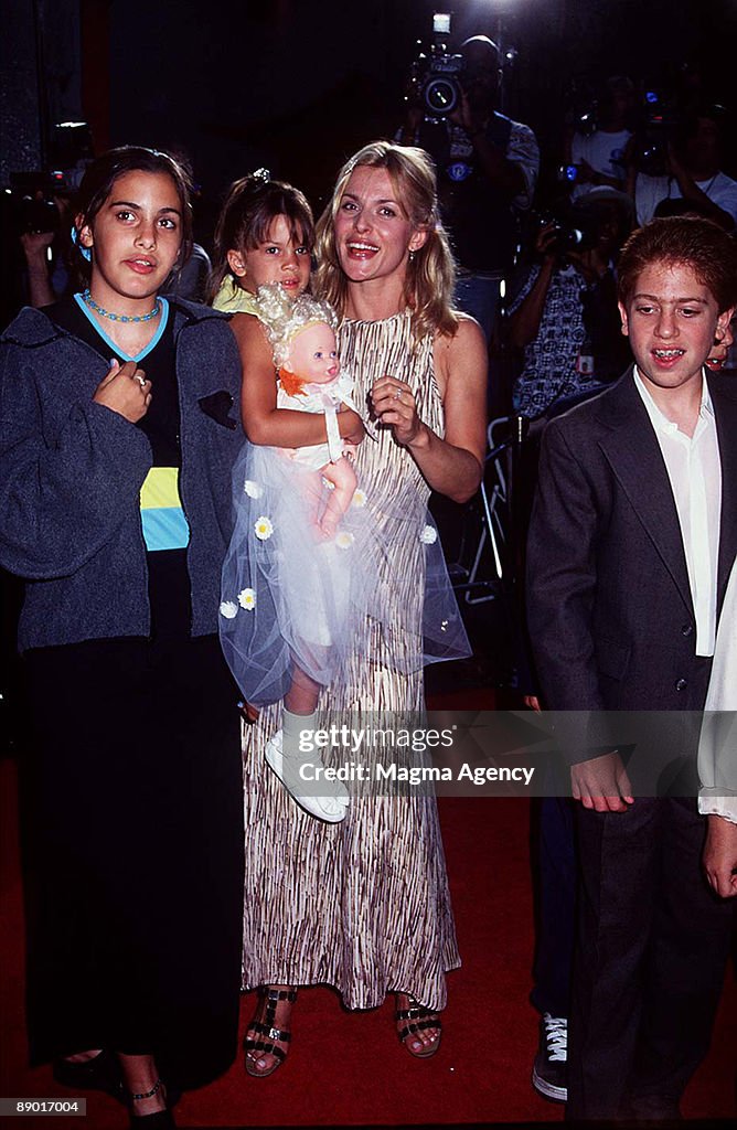 Nastassja Kinski With Daughters Sonja And Kenia Son Aljosha News Photo