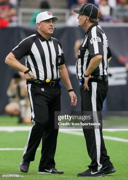 John Hussey American Football Official Photos And Premium High Res Pictures Getty Images