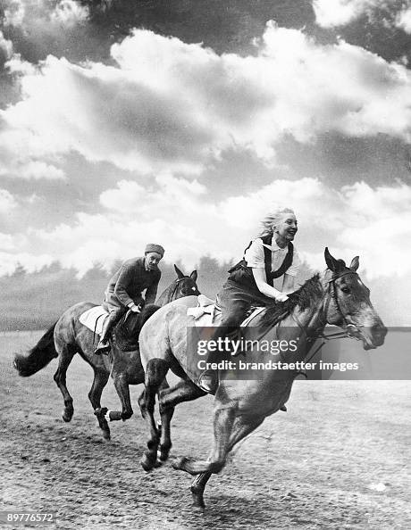 The Actress Frances Day on her horse Sea Trout during a gallop... News ... The Actress Frances Day on her horse Sea Trout during a gallop... News ...