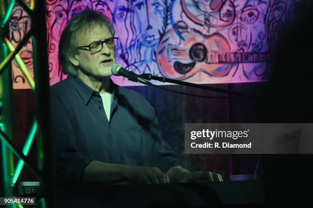 Mike Reid Singer Photos And Premium High Res Pictures Getty Images