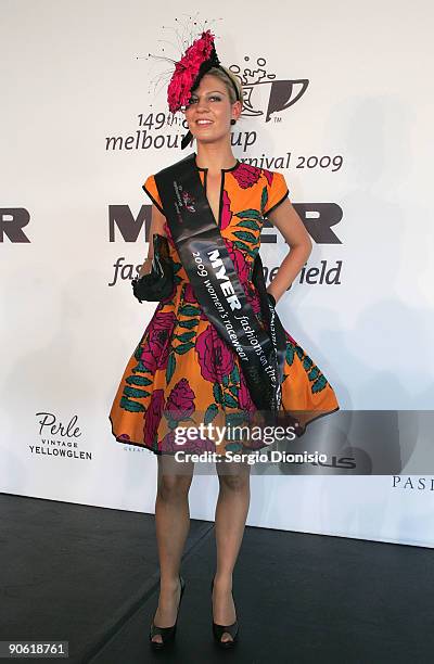 Kelly Odell Photos And Premium High Res Pictures Getty Images