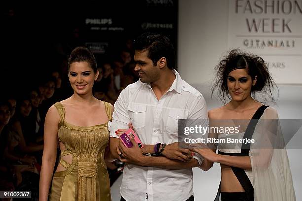 Swapnil Shinde Photos and Premium High Res Pictures - Getty Images Swapnil Shinde Photos and Premium High Res Pictures - Getty Images
