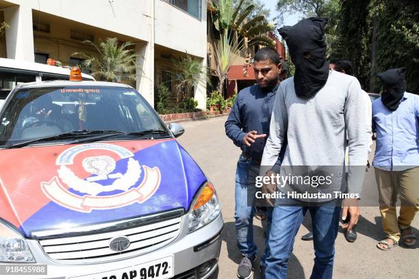 Mumbai Police Arrested Two Gang Members For Duping Around 55 Youths
