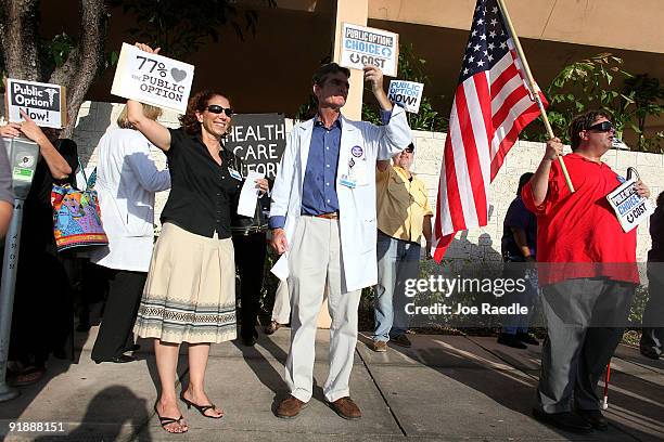 Debra Nelson Photos and Premium High Res Pictures - Getty Images Debra Nelson Photos and Premium High Res Pictures - Getty Images