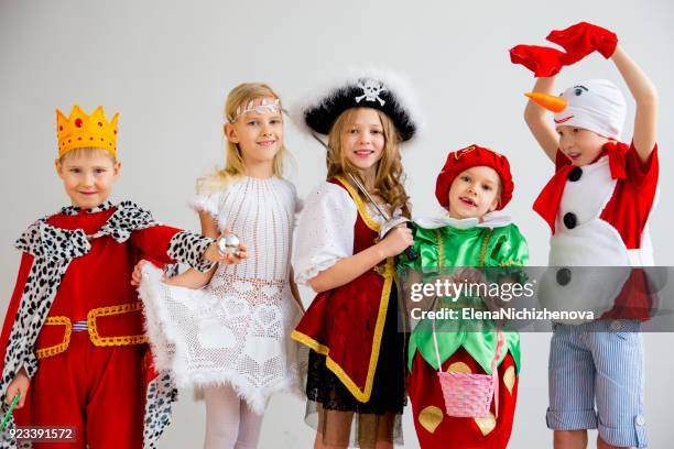 Expert Tips: How to Accessorize Your Fancy Dress Costume