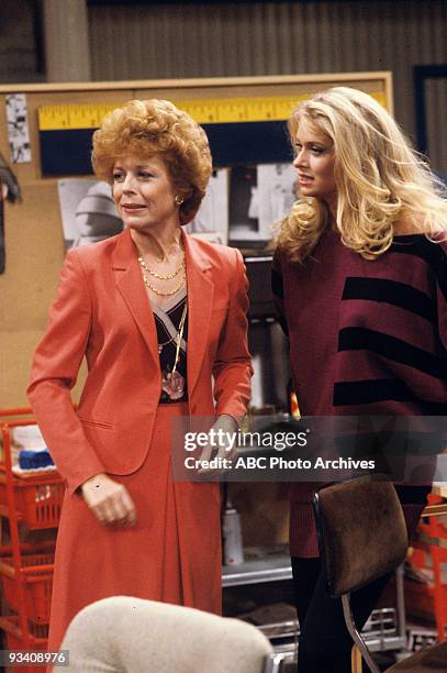 346 Donna Dixon Bosom Buddies Stock Photos, High-Res Pictures, and ... 346 Donna Dixon Bosom Buddies Stock Photos, High-Res Pictures, and ...