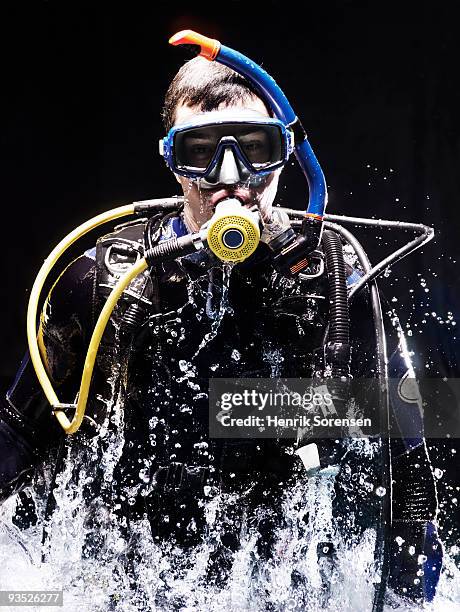Scuba Diver Standing Photos and Premium High Res Pictures - Getty Images Scuba Diver Standing Photos and Premium High Res Pictures - Getty Images