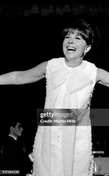 Eydie Gorme Photos Photos And Premium High Res Pictures Getty Images