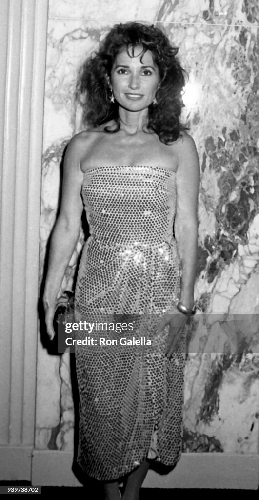 Susan Lucci Attends 13th Annual Daytime Emmy Awards On July 17 1986 News Photo Getty Images