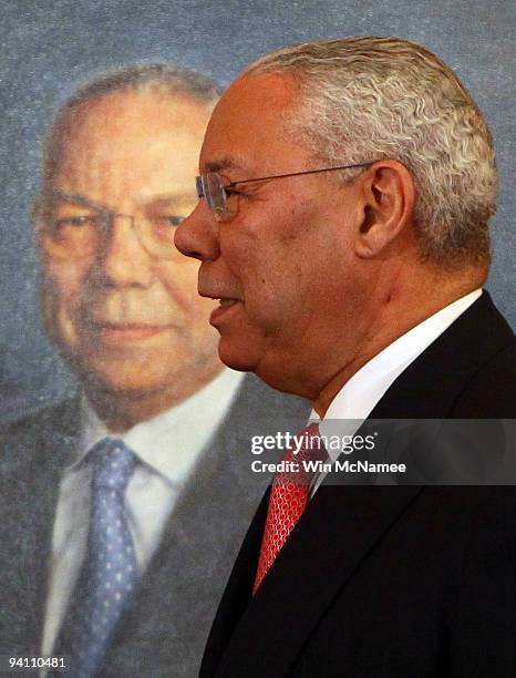 Hillary Clinton Unveils State Dept Portrait Of Colin Powell Photos and ... Hillary Clinton Unveils State Dept Portrait Of Colin Powell Photos and ...