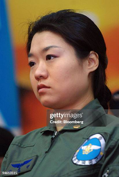 So Yeon Yi Photos And Premium High Res Pictures Getty Images