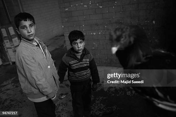 Cock Fighting In Kabul Afghanistan Stock Fotos Und Bilder Getty Images
