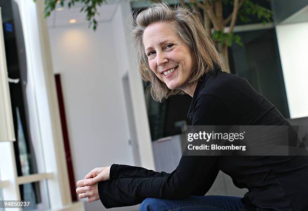 Mary Roach Photos And Premium High Res Pictures Getty Images