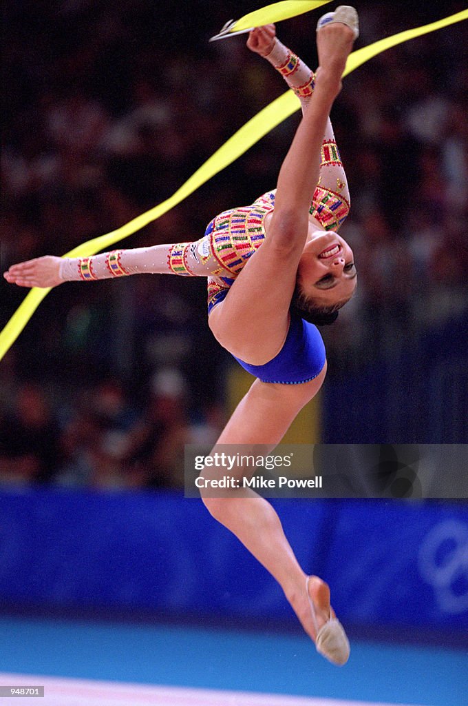 Alina Kabaeva Of Russia On Her Way To Bronze In The Womens Rhythmic