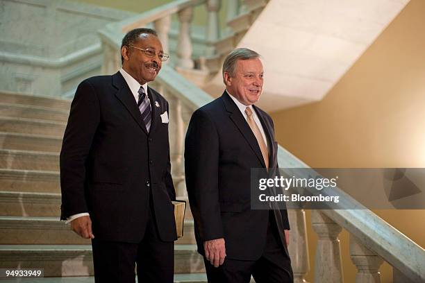 Roland Burris Takes Oath As Illinois Senator Photos and Premium High ... Roland Burris Takes Oath As Illinois Senator Photos and Premium High ...