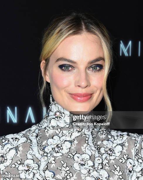 Premiere Of Rlje Films Terminal Red Carpet Photos and Premium High Res ... Premiere Of Rlje Films Terminal Red Carpet Photos and Premium High Res ...