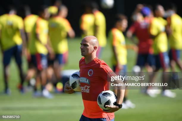 Cambiasso Photos Photos And Premium High Res Pictures Getty Images