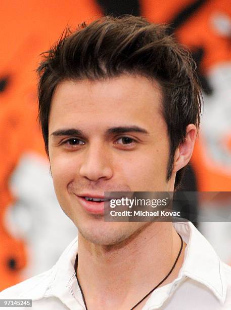 Kris Allen At The American Idol Photos And Premium High Res Pictures