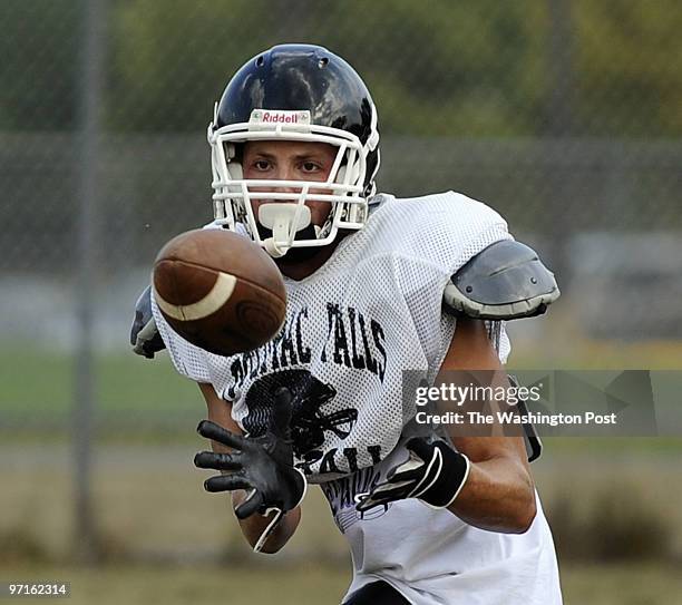 Potomac Falls High School Photos and Premium High Res Pictures - Getty ... Potomac Falls High School Photos and Premium High Res Pictures - Getty ...