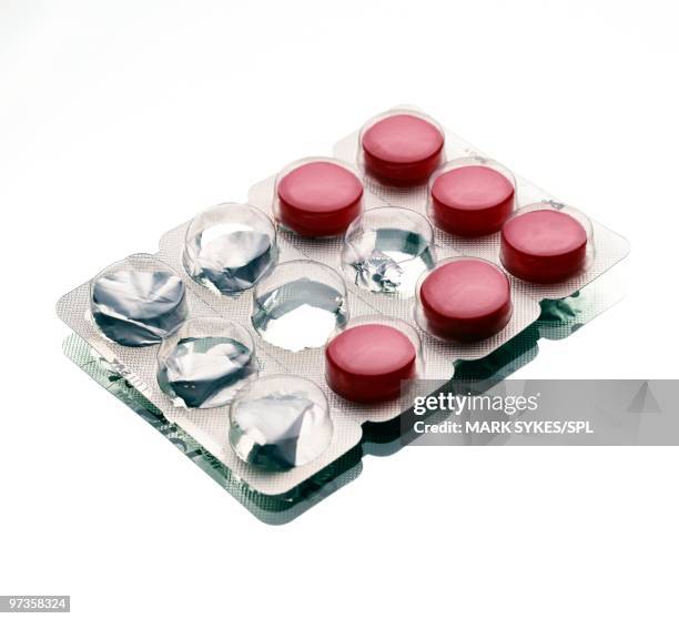 Sore Throat Lozenges Fotografías E Imágenes De Stock Getty Images