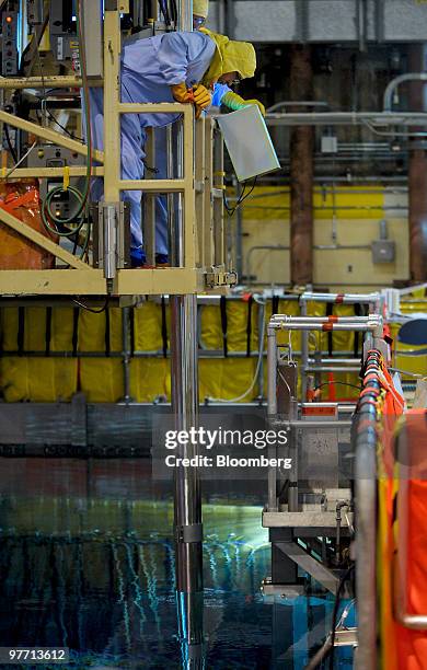 Nuclear Fuel Rod Photos And Premium High Res Pictures Getty Images