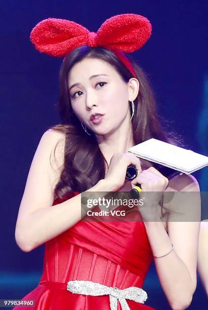 Ling Chi Photos And Premium High Res Pictures Getty Images