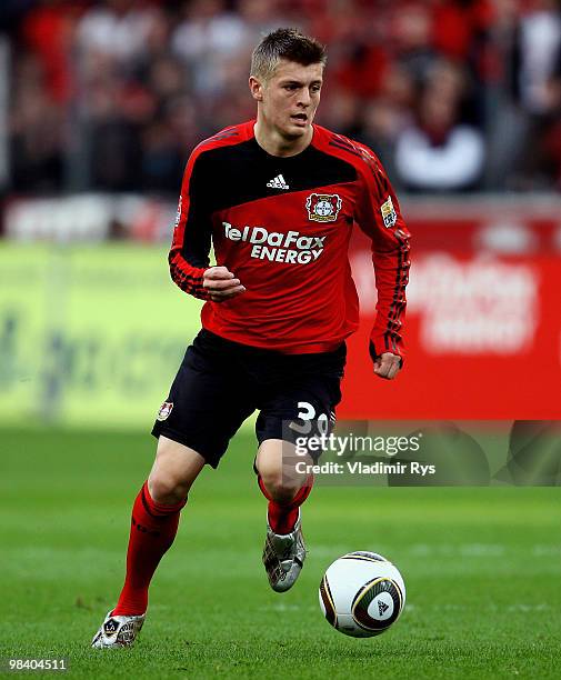 373 Toni Kroos Bayer Photos And High Res Pictures Getty Images