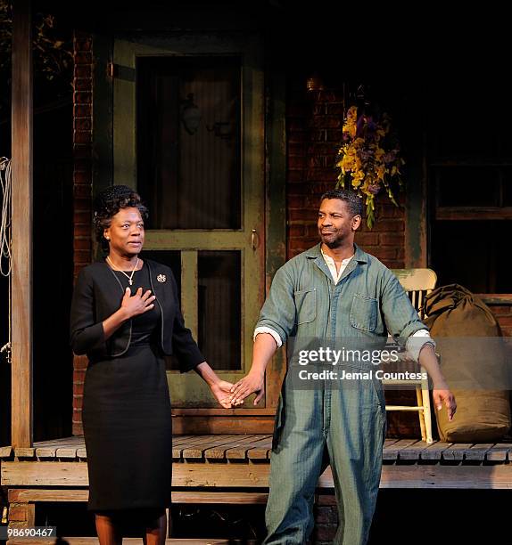 Denzel Washington Fences Photos And Premium High Res Pictures Getty
