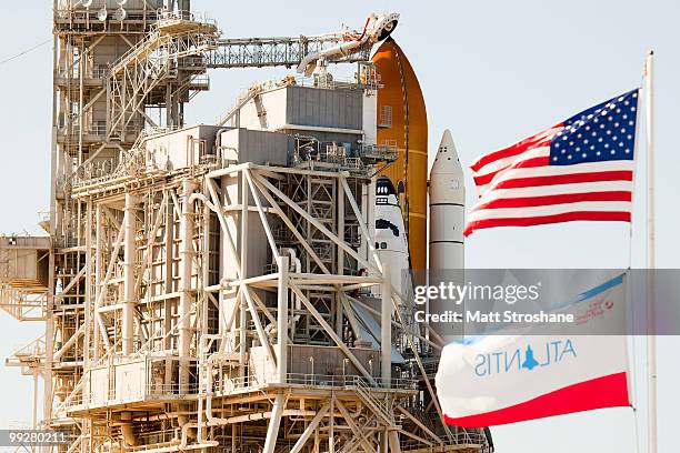 635 Rotating Service Structure On Launch Pad Stock Photos, High-Res ... 635 Rotating Service Structure On Launch Pad Stock Photos, High-Res ...