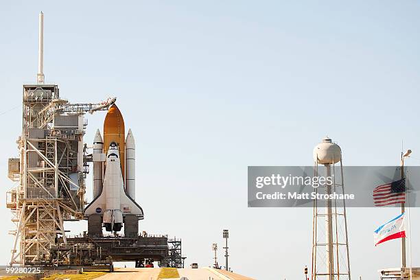 635 Rotating Service Structure On Launch Pad Stock Photos, High-Res ... 635 Rotating Service Structure On Launch Pad Stock Photos, High-Res ...