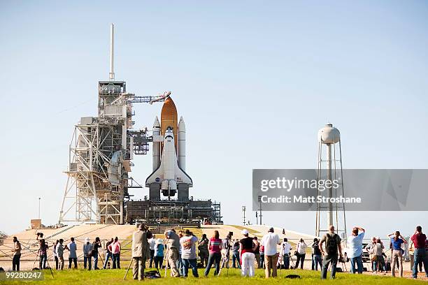 635 Rotating Service Structure On Launch Pad Stock Photos, High-Res ... 635 Rotating Service Structure On Launch Pad Stock Photos, High-Res ...