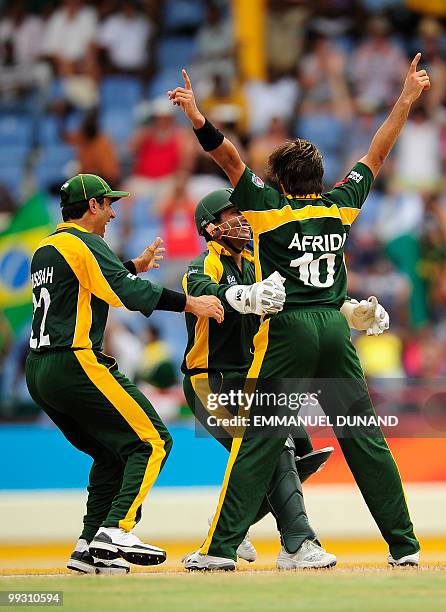 Kamran Shahid Photos And Premium High Res Pictures Getty Images