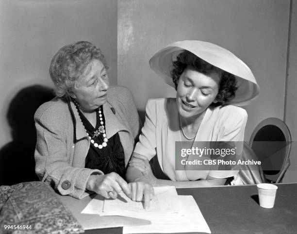 Maureen Osullivan Photos And Premium High Res Pictures Getty Images