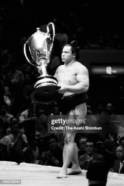 Yokozuna Wrestler Photos And Premium High Res Pictures Getty Images