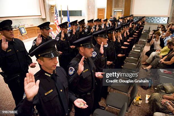 Capitol Police Recruit Officer Class Photos and Premium High Res ... Capitol Police Recruit Officer Class Photos and Premium High Res ...